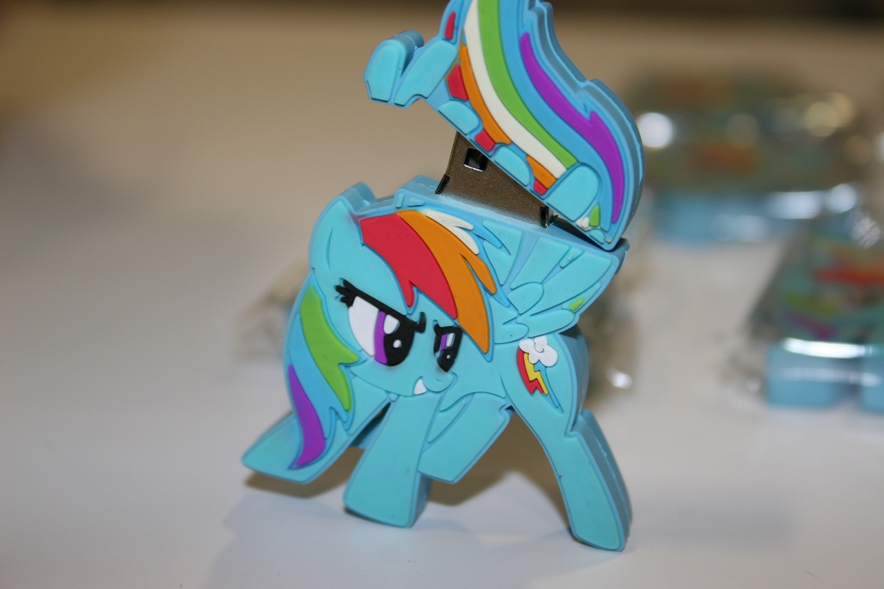 #127001 - safe, rainbow dash, flash drive, usb - Derpibooru