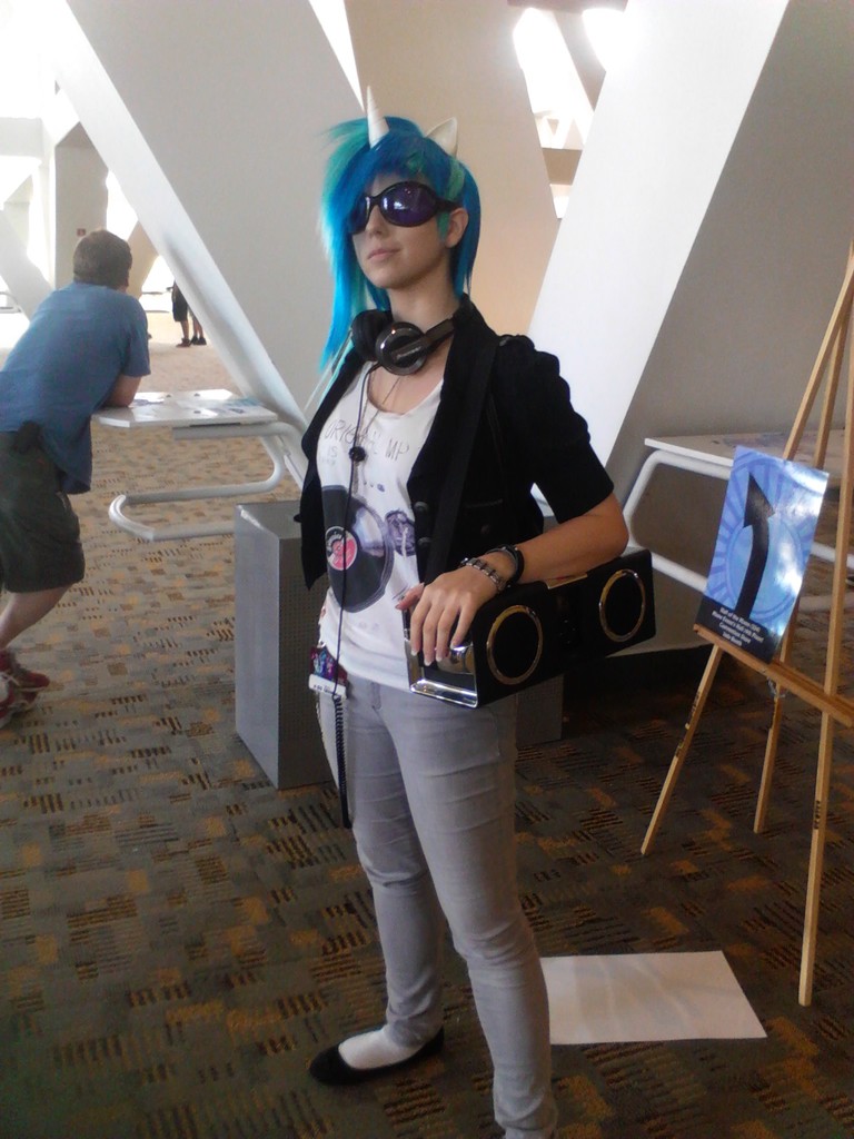 #393699 - safe, artist:norikat, dj pon-3, vinyl scratch, human ...