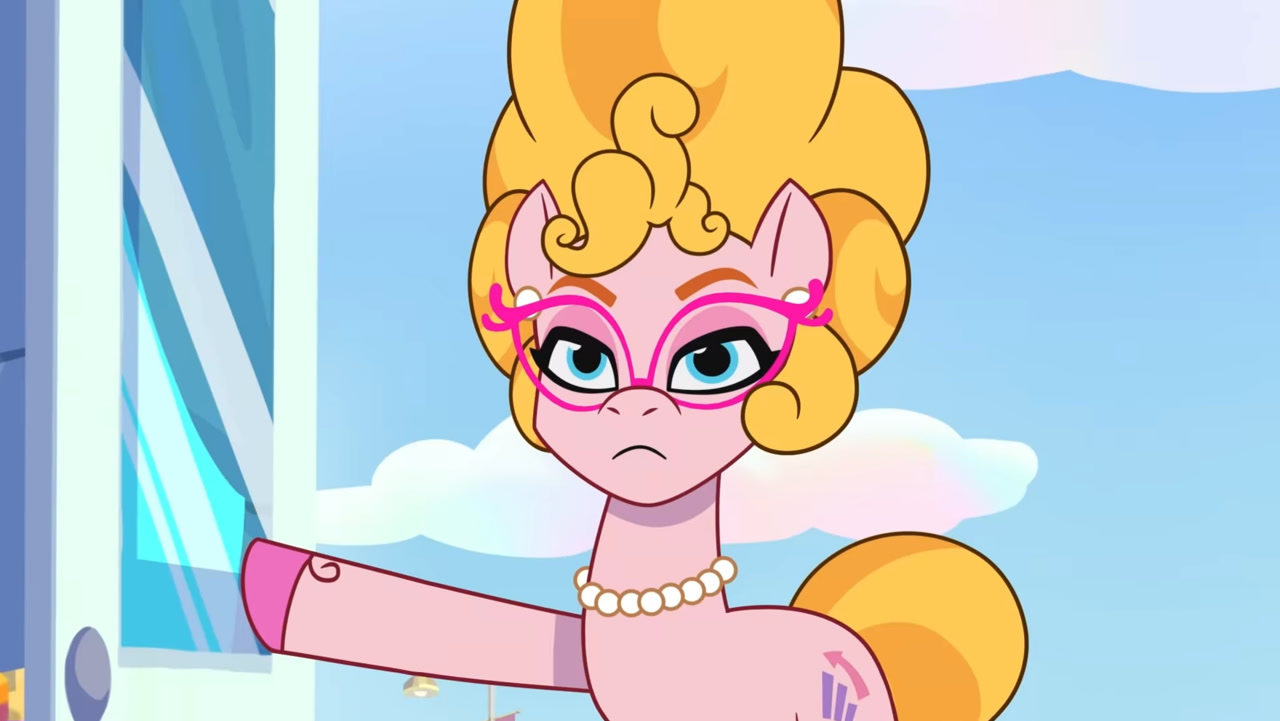 I actually really like Phyllis Cloverleaf's redesign in Tell Your Tale ...