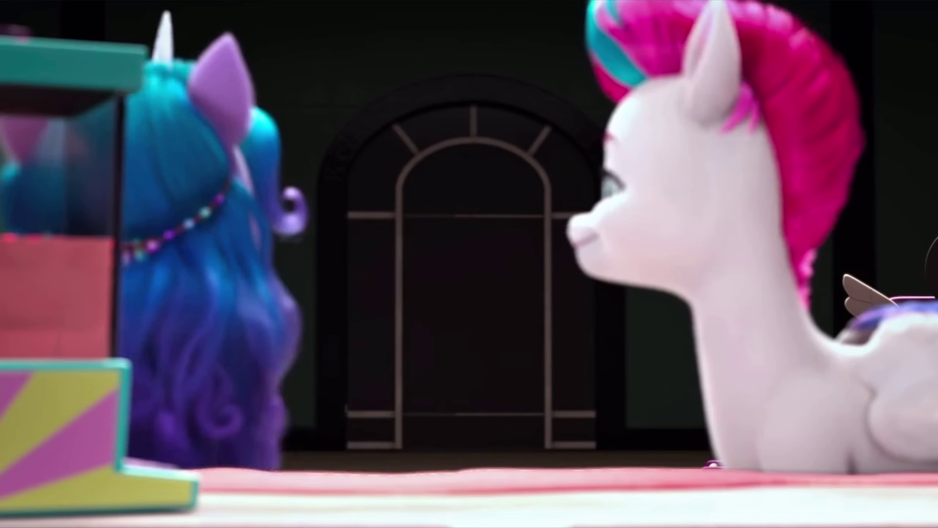 #3161187 - safe, screencap, hitch trailblazer, izzy moonbow, pipp ...