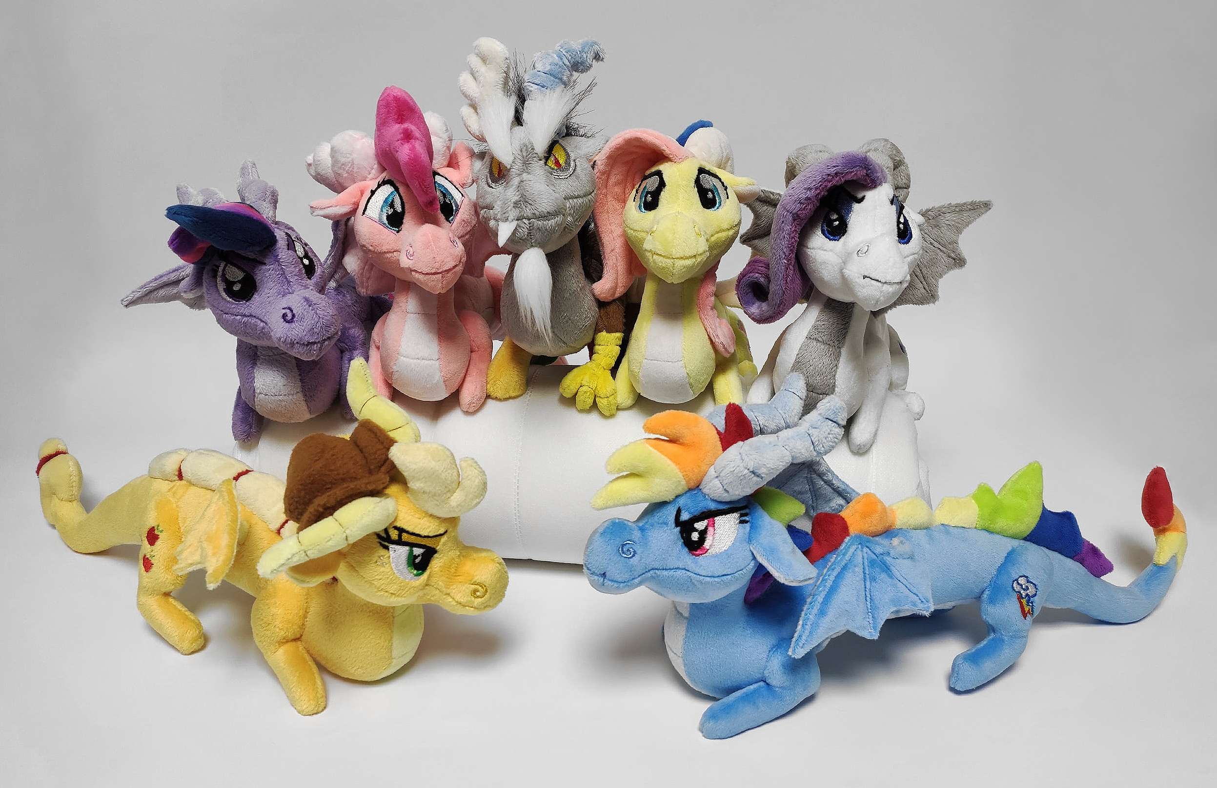 #3253399 - safe, artist:gingerale2016, applejack, discord, fluttershy ...
