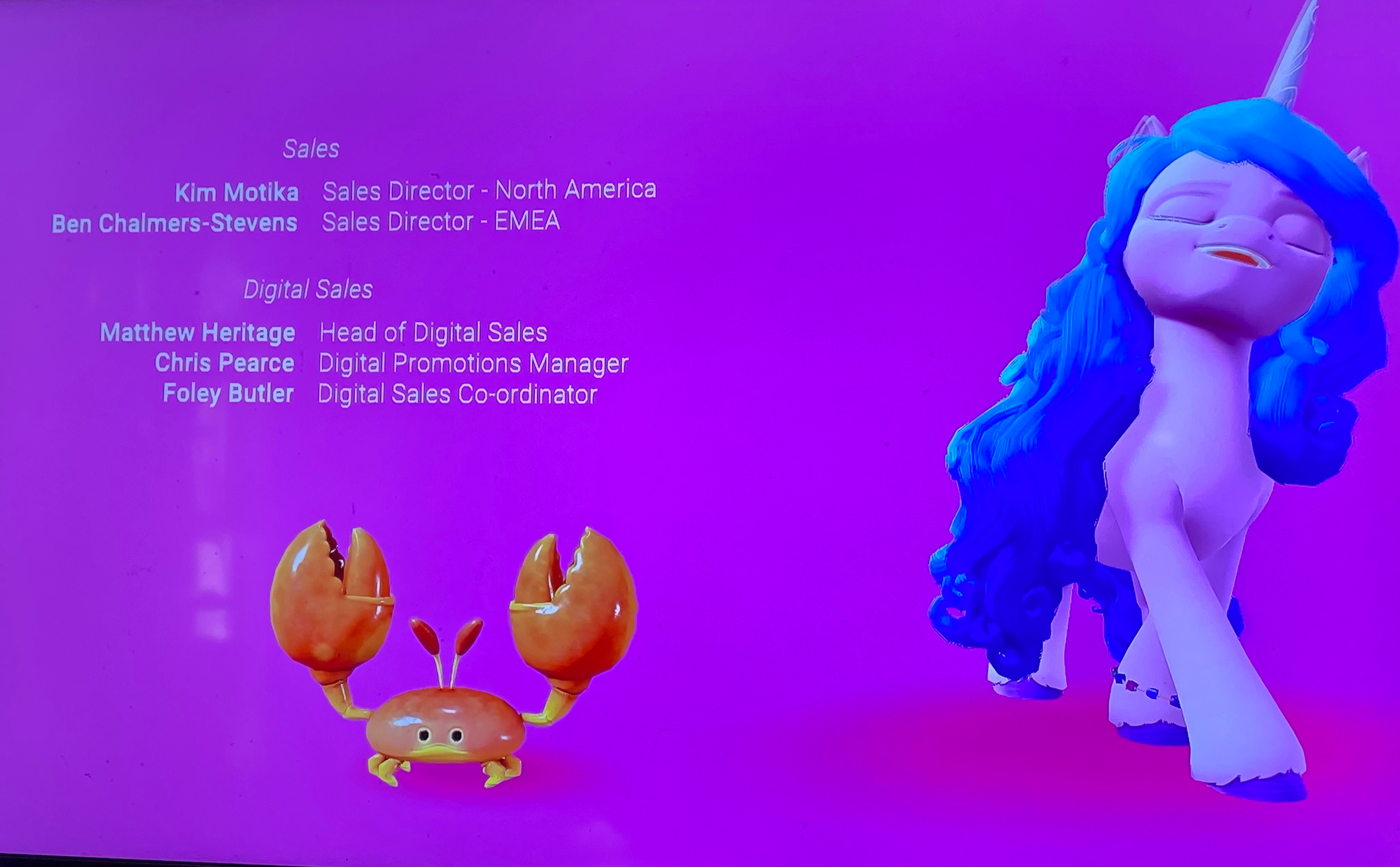 #2887303 - safe, izzy moonbow, crab, pony, unicorn, g5, my little pony ...